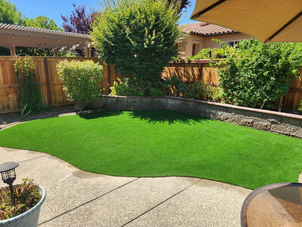 shopartificialturf.com - Newbury, MA